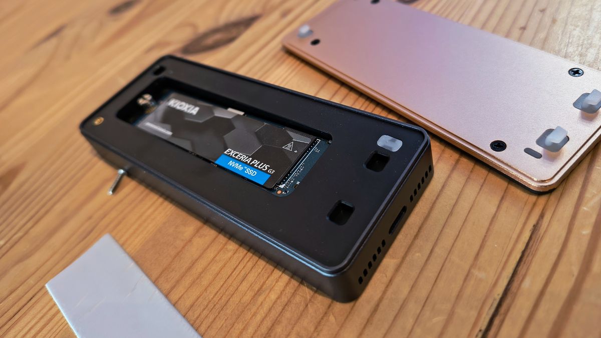 Ugreen 40Gbps M.2 Enclosure review | TechRadar