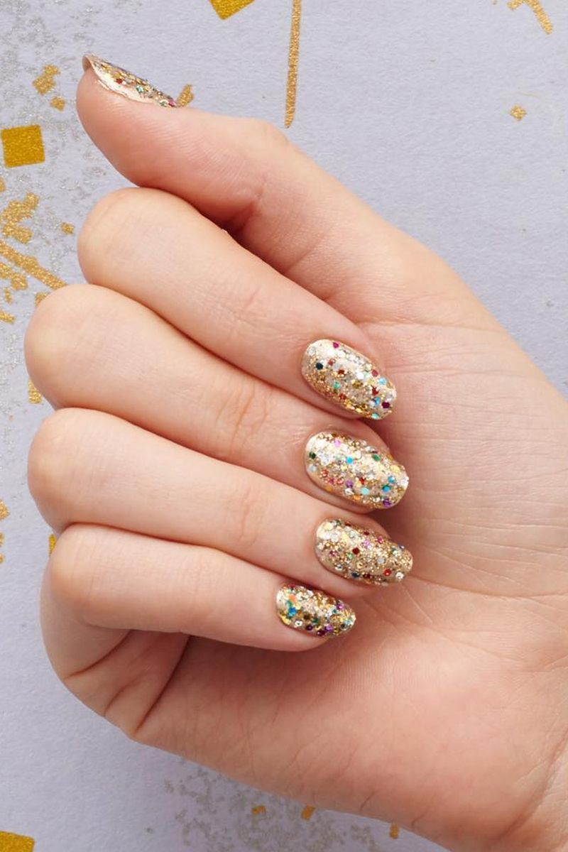 9 Best Gold Nail Polishes of 2018 - Metallic Gold Nail Art Design Ideas ...
