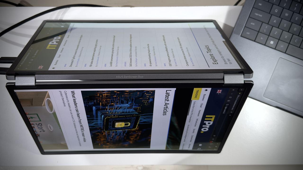 Asus ZenScreen Duo MQ149 review | IT Pro