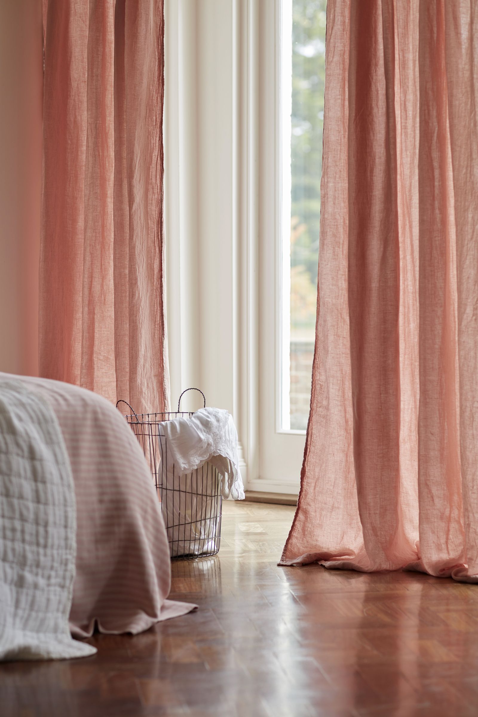 Farmhouse curtain ideas: 15 beautiful yet rustic treatments | Homes and ...