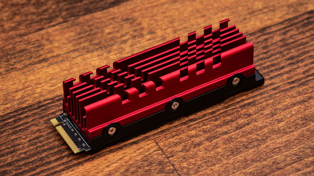 Phison PS5018-E18 Controller With Micron 176L TLC Preview: Unleashing ...