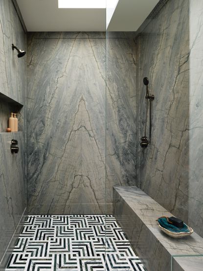 "Slab Showers" Are the Luxe Bathroom Trend Everyone's Choosing | Livingetc