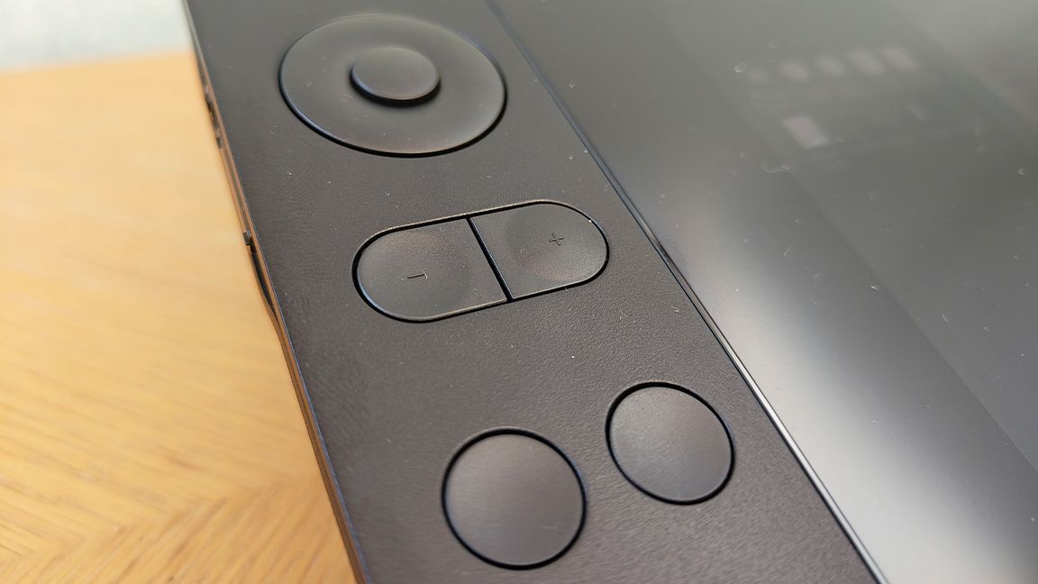 Ugee 16 review: a perfect beginner drawing display at a good price ...