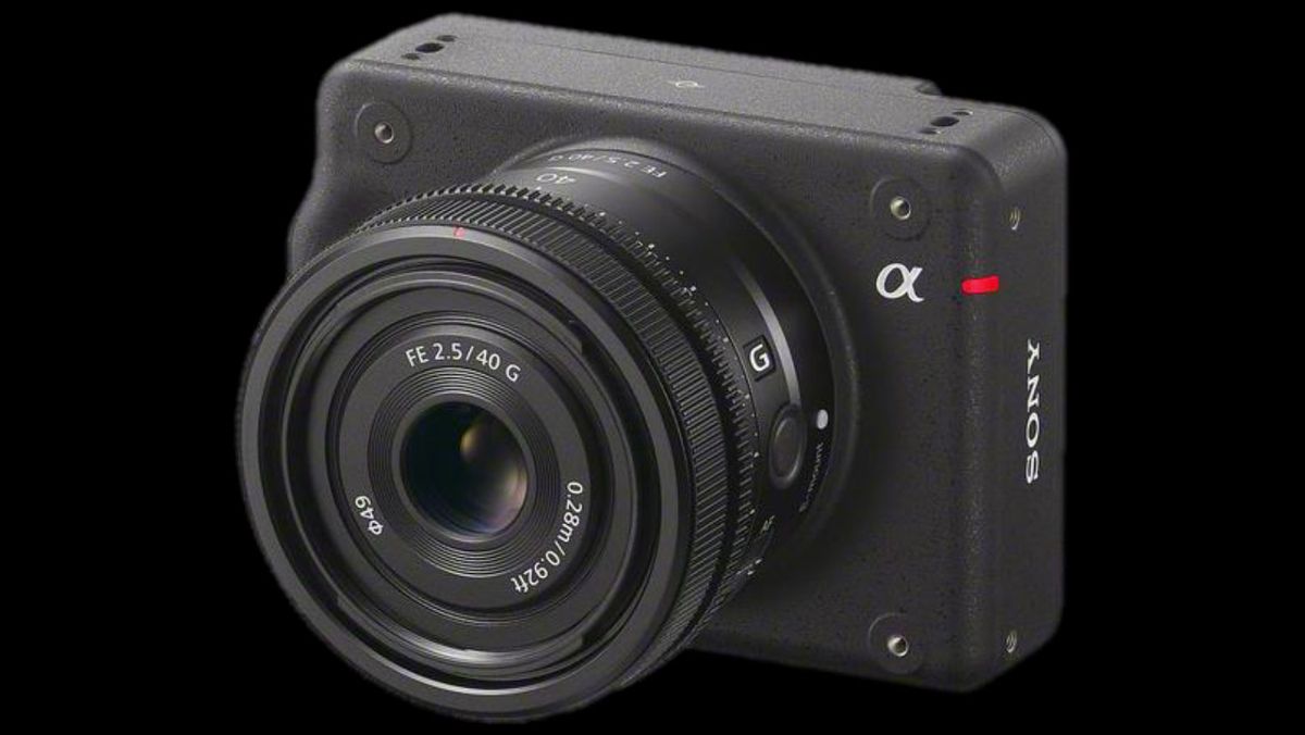 Sony ILX-LR1 is smallest, lightest full-frame camera ever, but has no ...