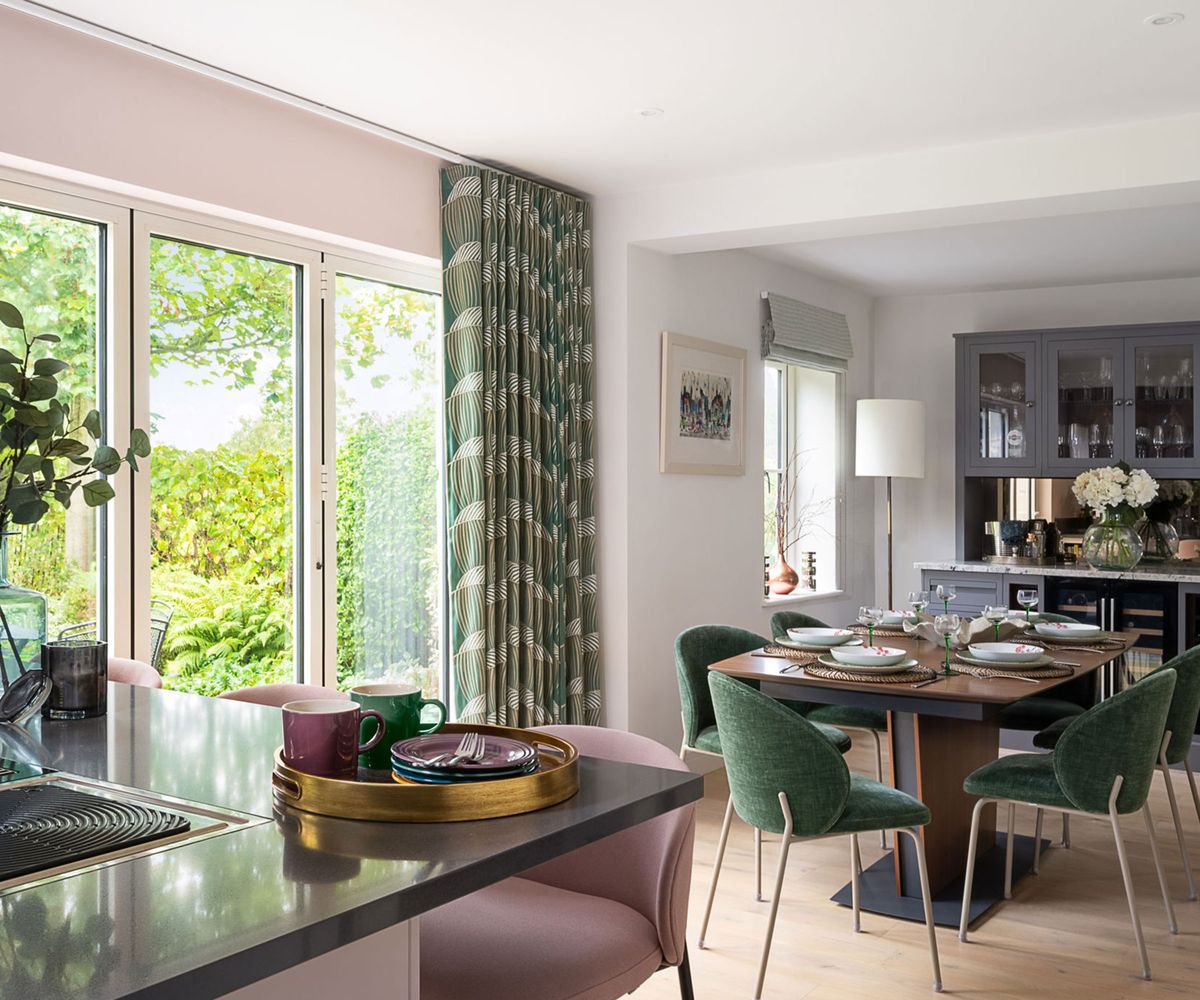 Is knocking through from a dining room a good idea? | Homebuilding