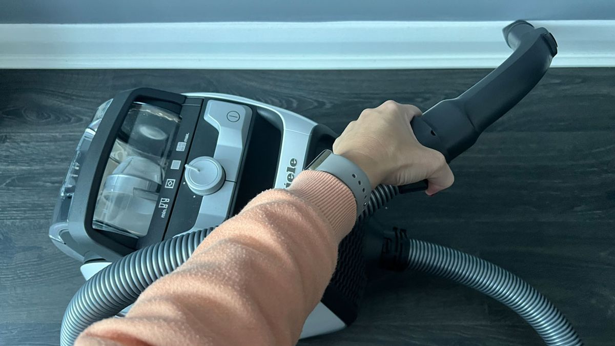 Miele Boost CX1 review | Top Ten Reviews