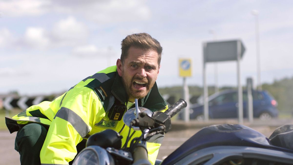 Casualty spoilers: Charlie Fairhead is stabbed! Will he die? | What to ...