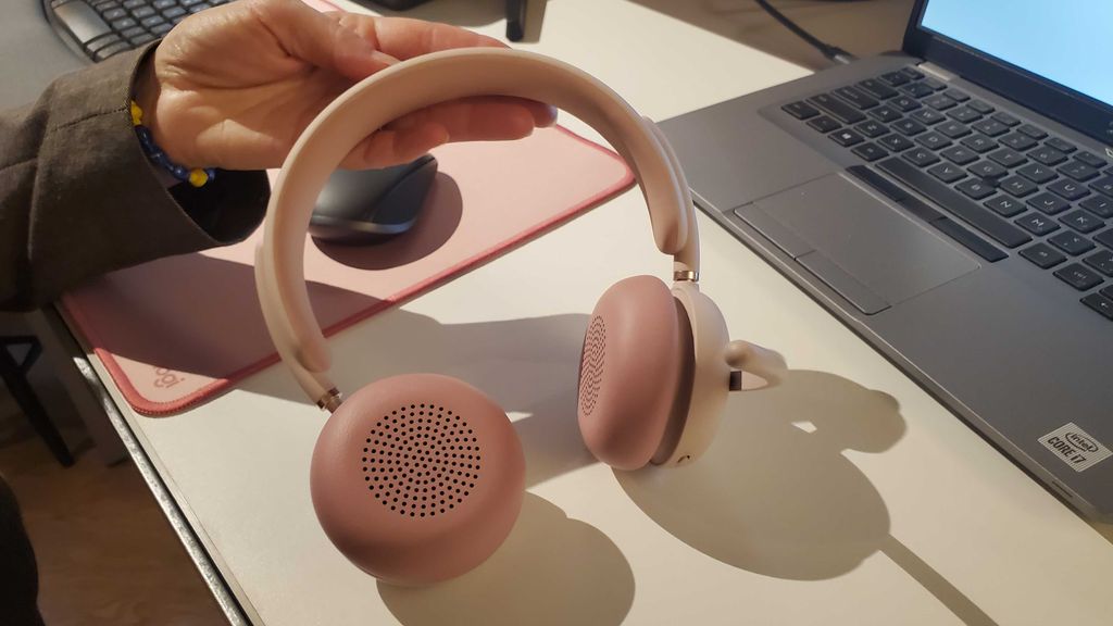 Logitech Zone Wireless 2 review: AI and performance married to a ...