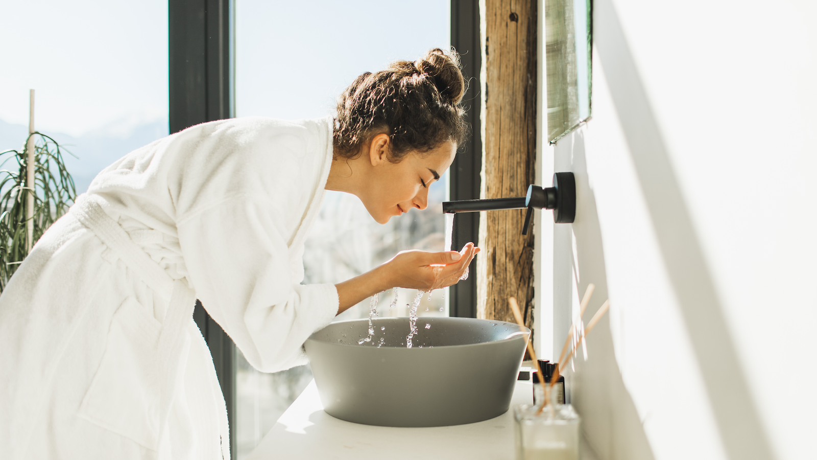 Top tips for becoming a morning person and seizing the day | Woman & Home