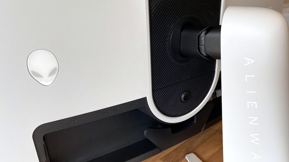 Alienware AW2723DF review: The perfect 27" IPS gaming monitor dominates ...