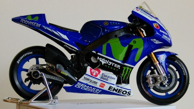 Yashica City 100 zoom compact review: a name steeped in photographic ...