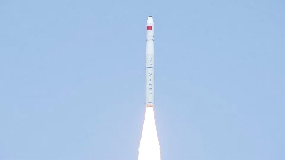 China Launches 5 New Earth Observation Satellites into Orbit (Video ...