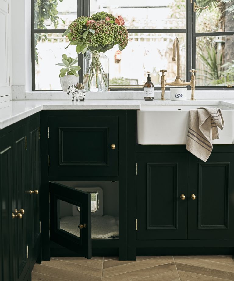 Small utility room ideas: 18 tips for compact spaces | Homes and Gardens