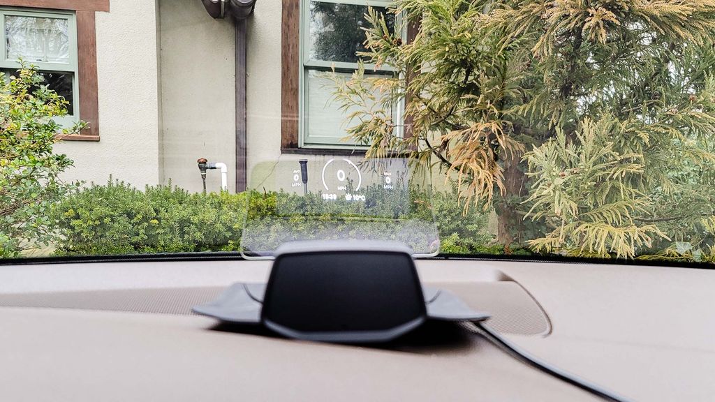 Best car heads-up display | Tom's Guide