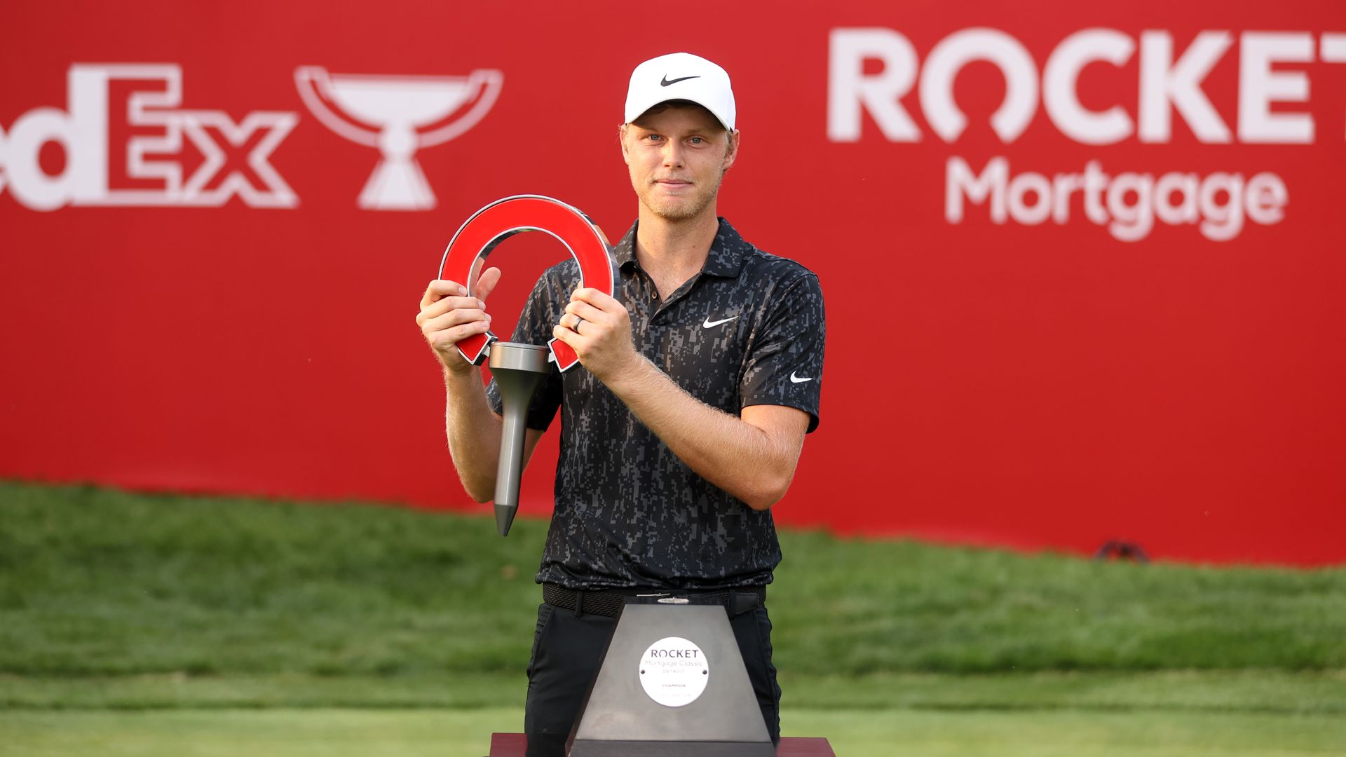 Cameron Davis Facts And Bio: 15 Things You Didn't Know About The PGA ...