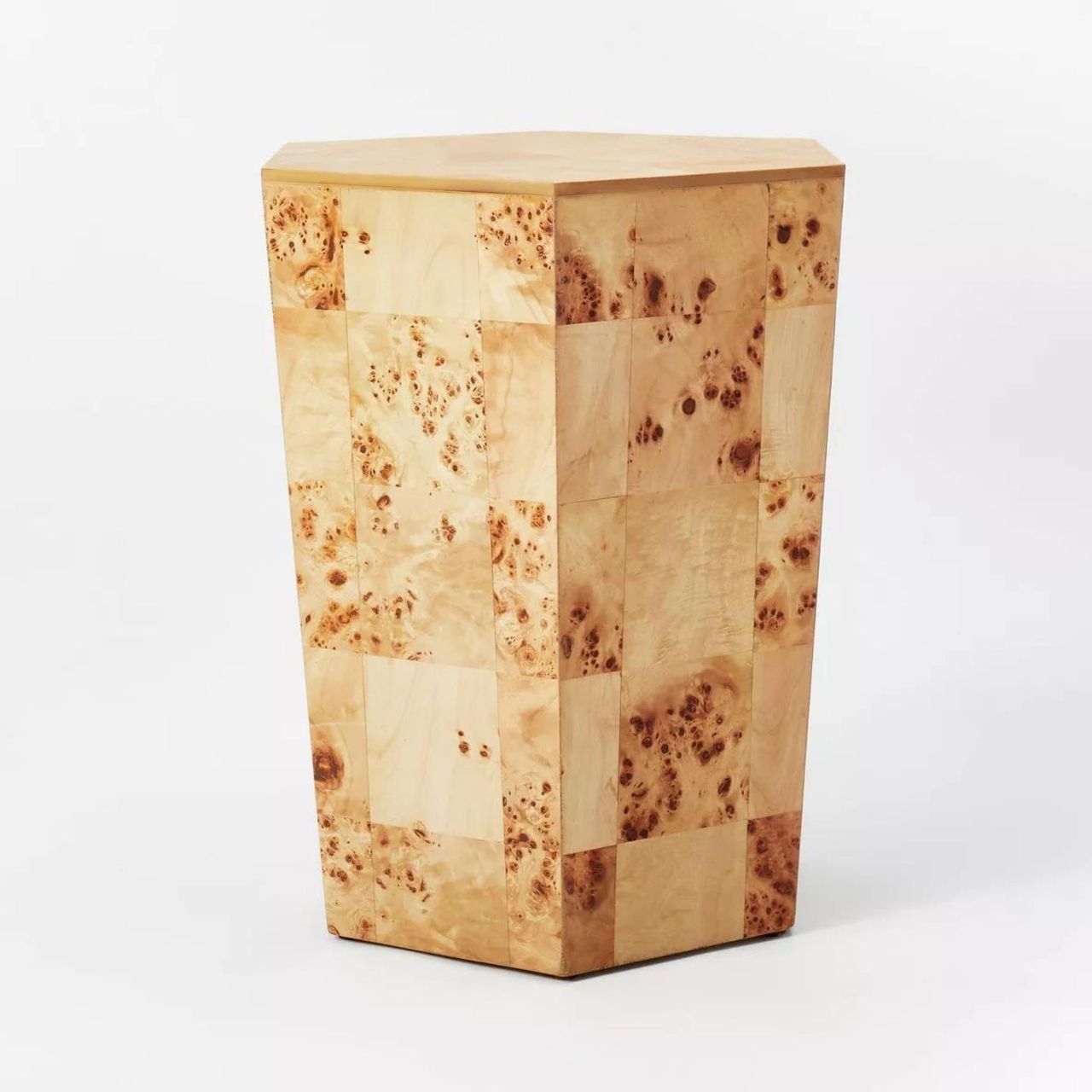 15 Best Modern Living Room Side Tables and How to Style Them