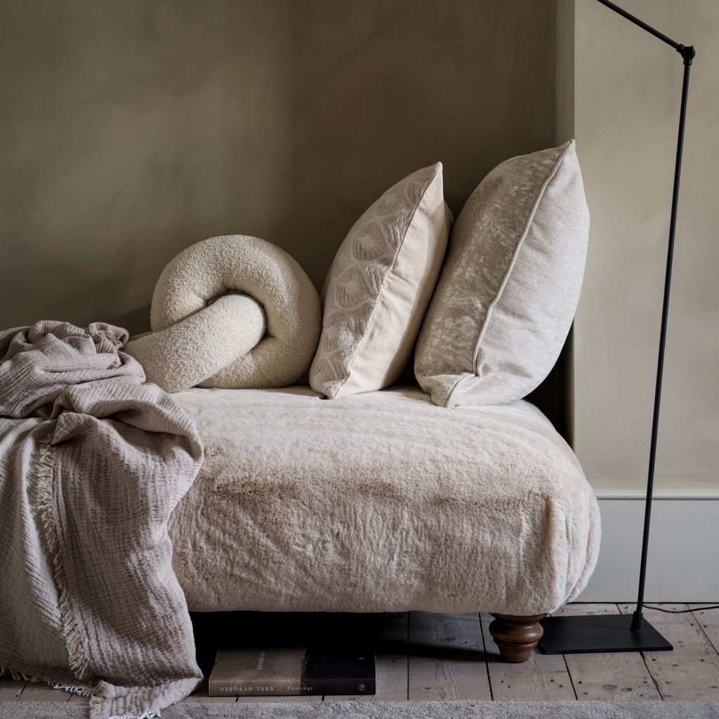 Bedroom alcove ideas – 11 clever ways to use them | Ideal Home