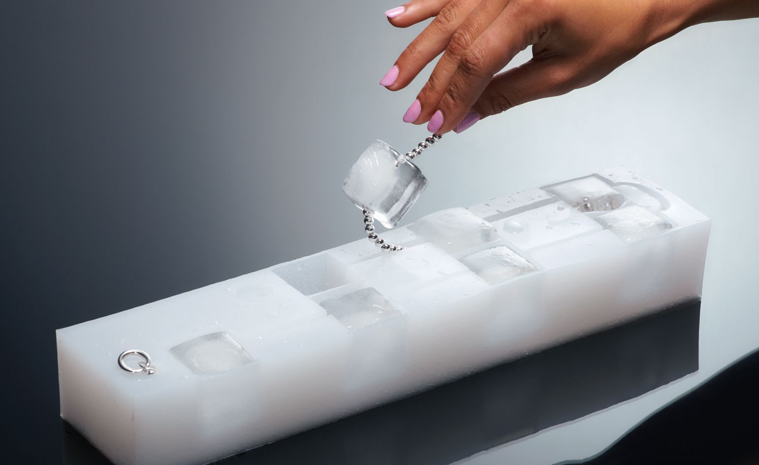 The ice necklace to beat the heatwave | Wallpaper
