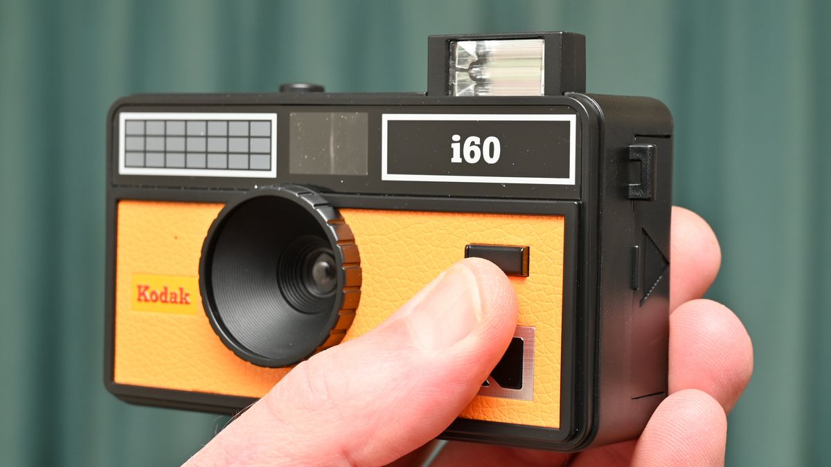 Kodak i60 Reloadable Film Camera review: is it a case of style over ...
