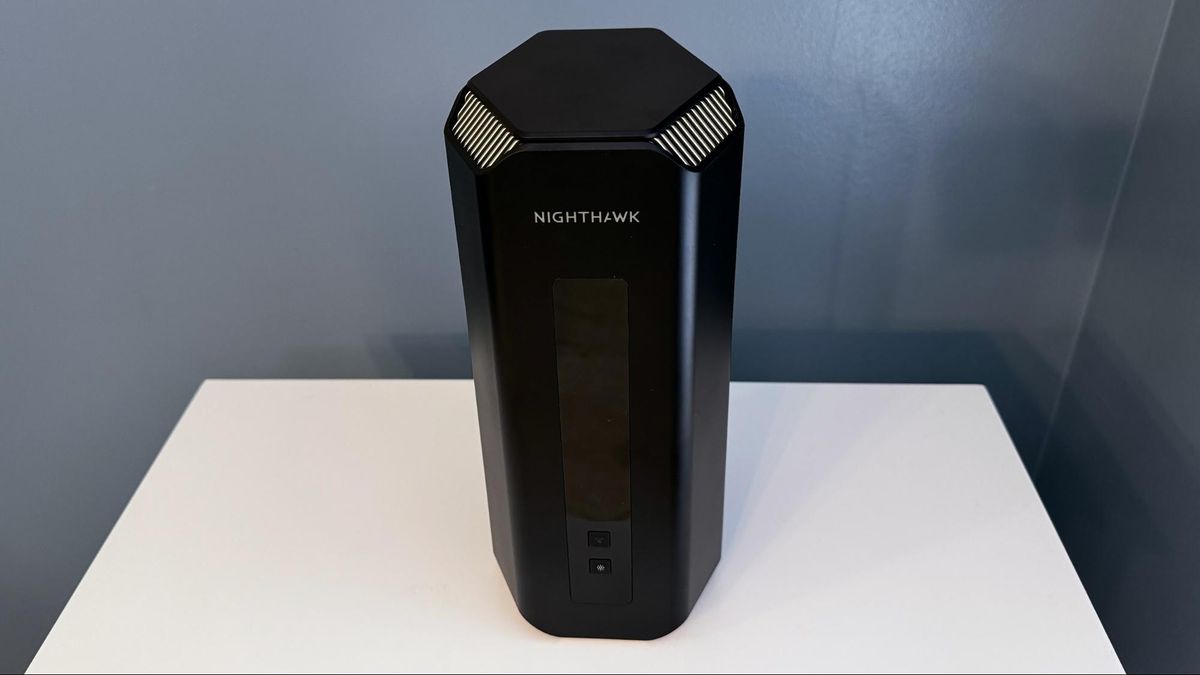 Netgear Nighthawk RS700 Wi-Fi 7 router review: Network futureproofing ...