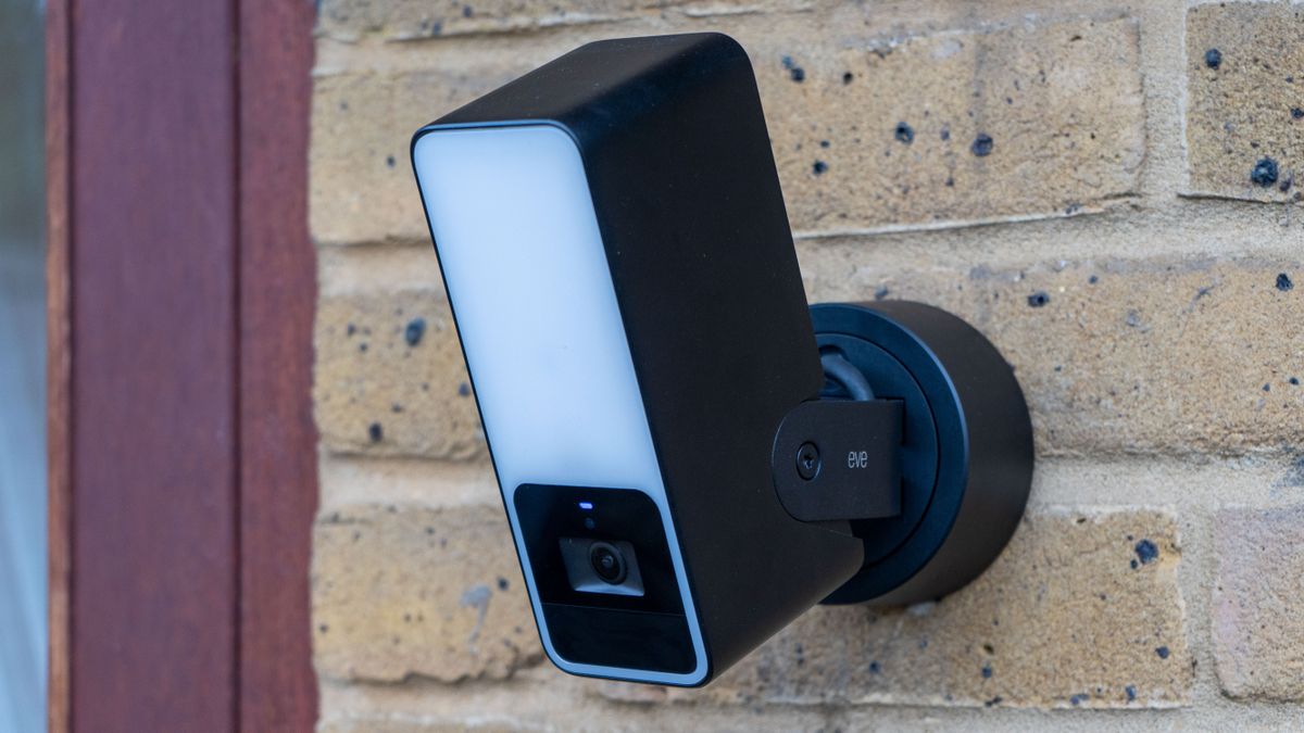 Eve Outdoor Cam: a floodlight for Apple HomeKit | Digital Camera World