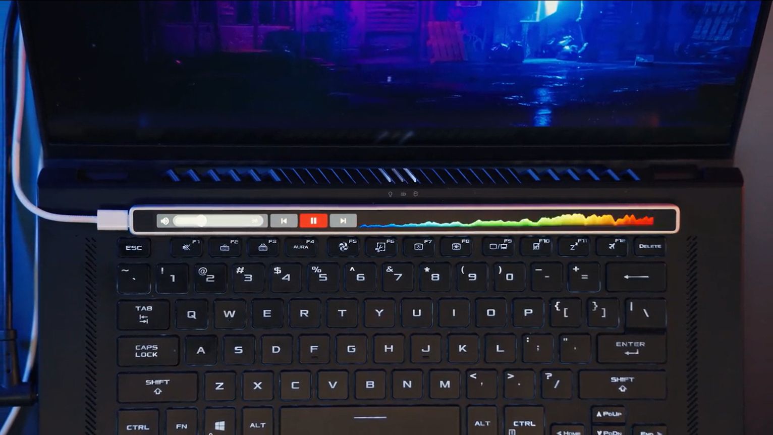 MacBook Pro Touch Bar makes a return in Flexbar — it's now better than ...