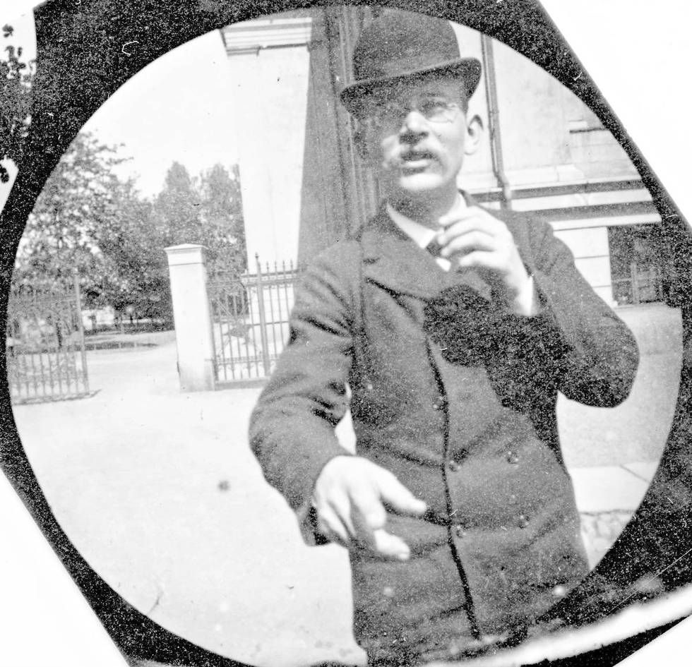 Victorian 'peeping Tom' used spy camera in 1890s to secretly photograph ...