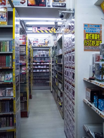 Made in Japan: Tokyo Retro Game Store Guide (Part 2 - Friends, Trader ...