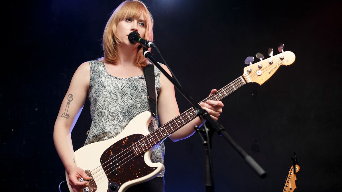 Jenn Wasner on alternate tunings and her Reverend signature guitar ...