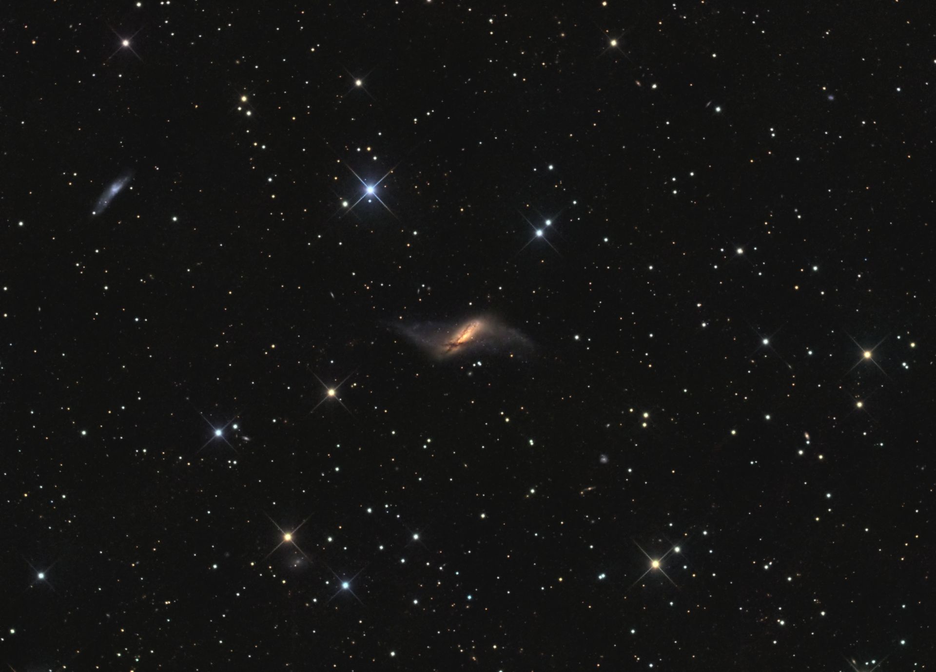 Wow! Stargazer Captures Cool Cosmic Rarity | Space