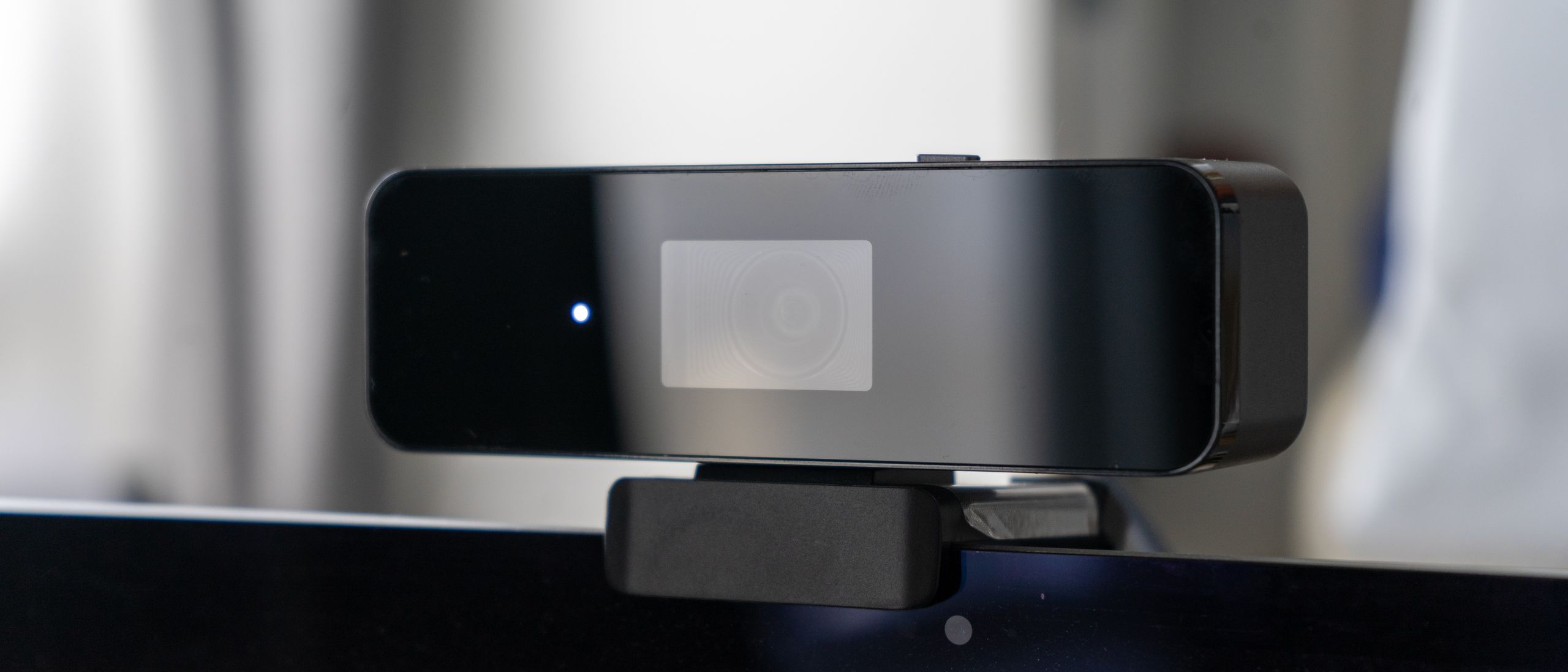 Coolpo AI Huddle Mini Lite: Auto-framing webcam or tiny conference ...
