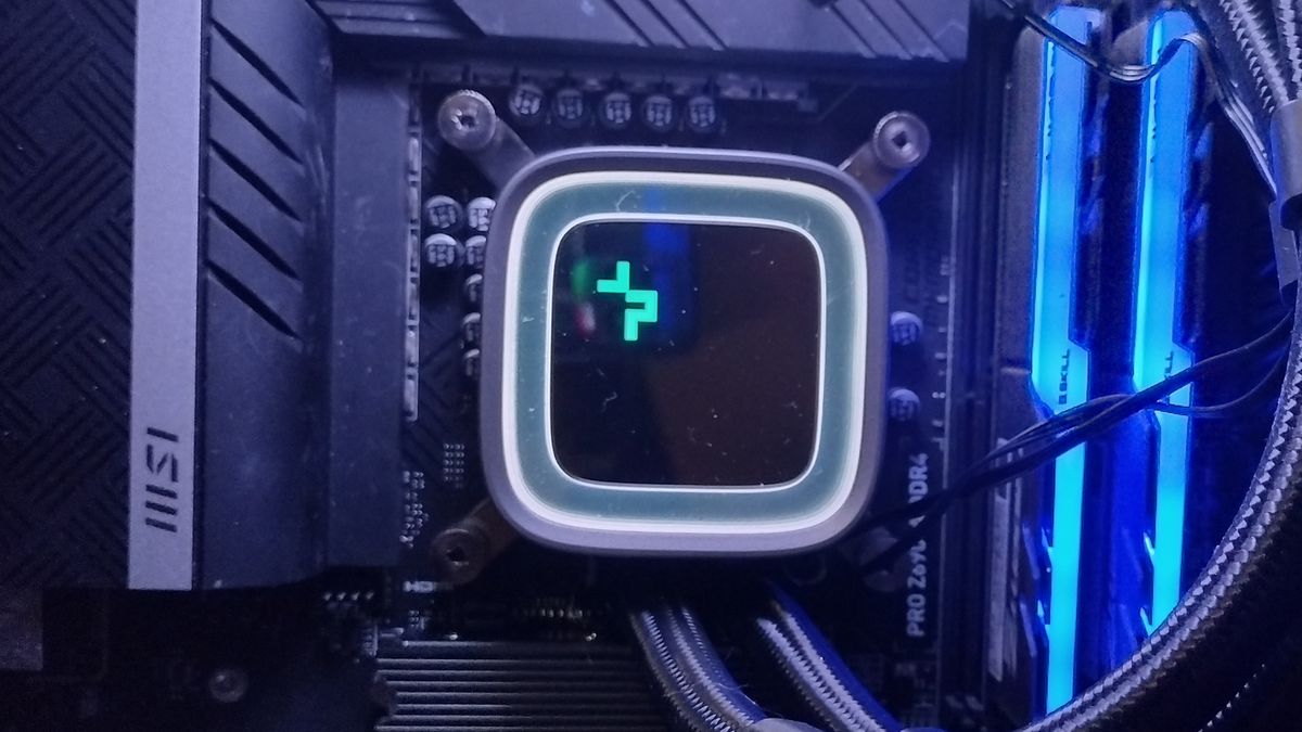 DeepCool LS320 Review: Small Size, Medium Bite | Tom's Hardware