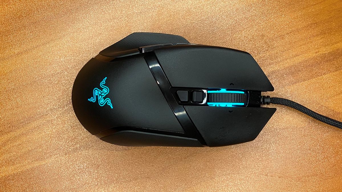 Razer Basilisk V2 Gaming Mouse Review: A Better DeathAdder | Tom's Hardware