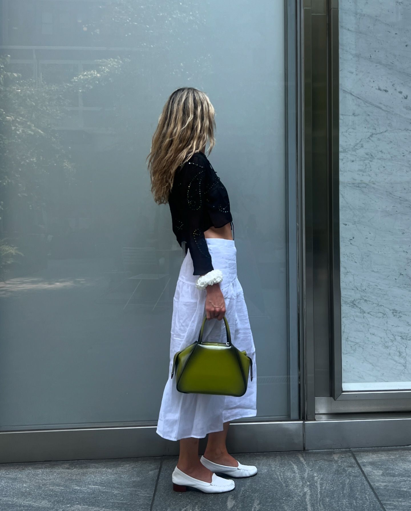 Sydney Sweeney Wore the Top 2024 Shoe Color Trend | Who What Wear