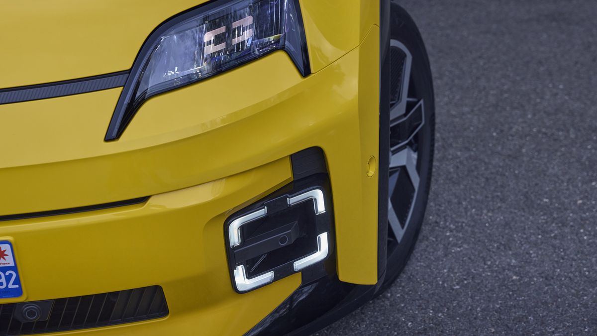 I’ve driven the new Renault 5 – and it's finally the first small, fun ...