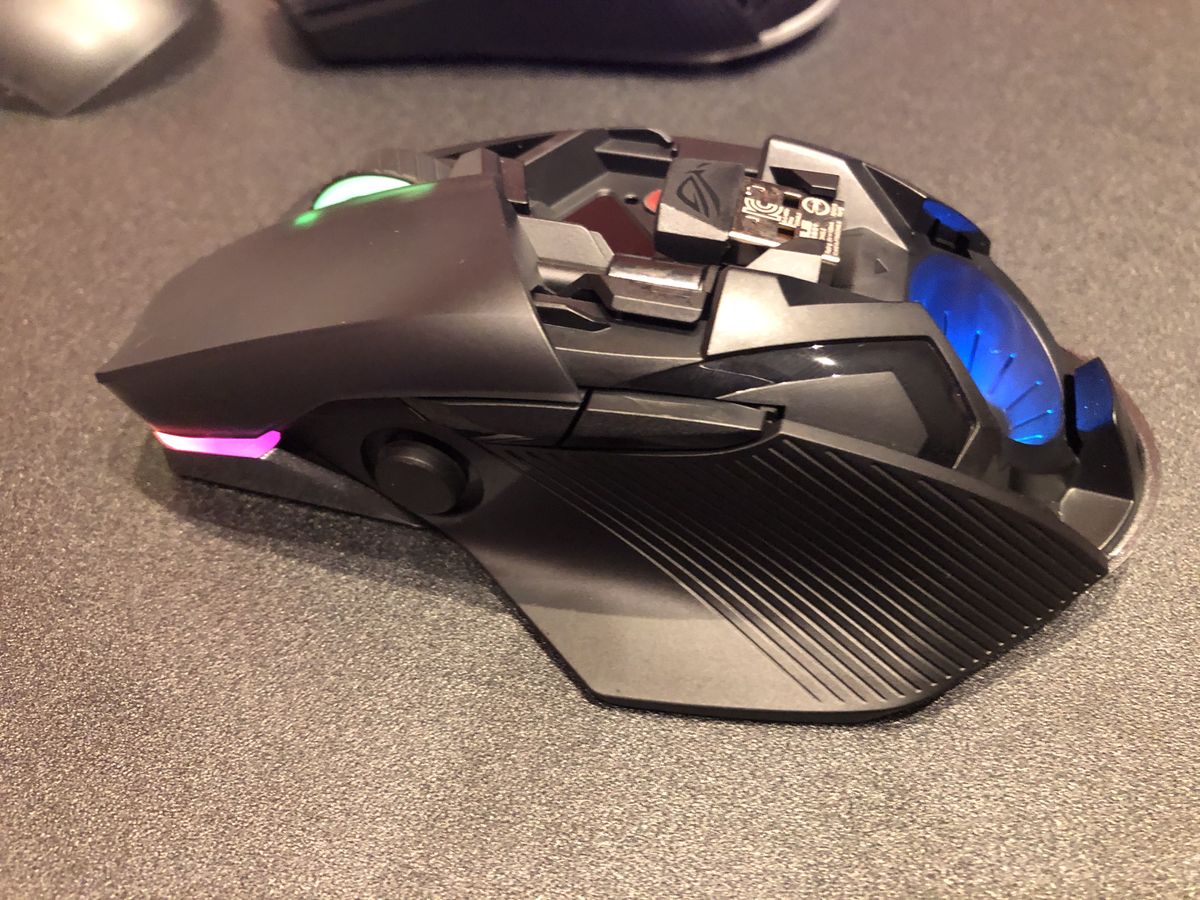 Asus ROG Chakram Gaming Mouse Lets You Swap Switches, DPI and Even Its ...