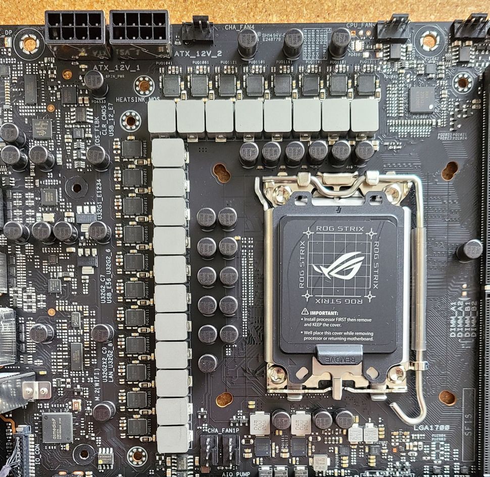 Asus ROG Strix Z690-E Gaming WiFi Review: PCIe 5.0 M.2 and 12 USB Ports ...