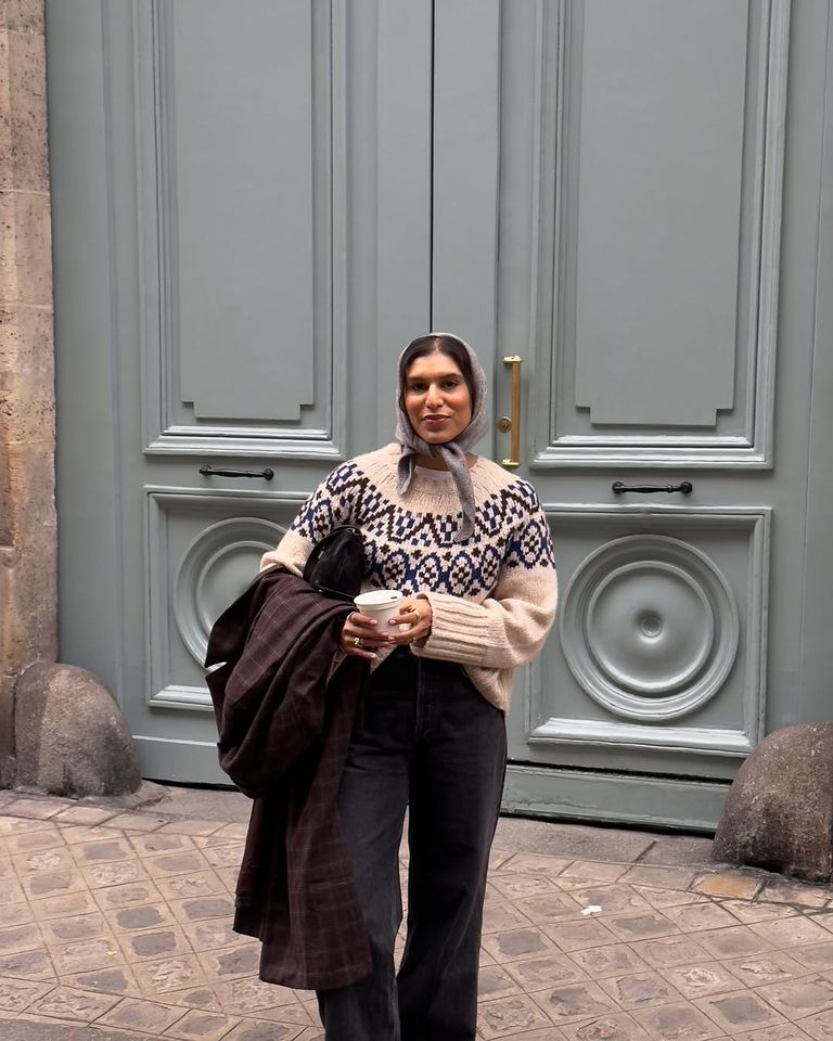 London Girls Are Obsessed With This Winter Accessory | Who What Wear