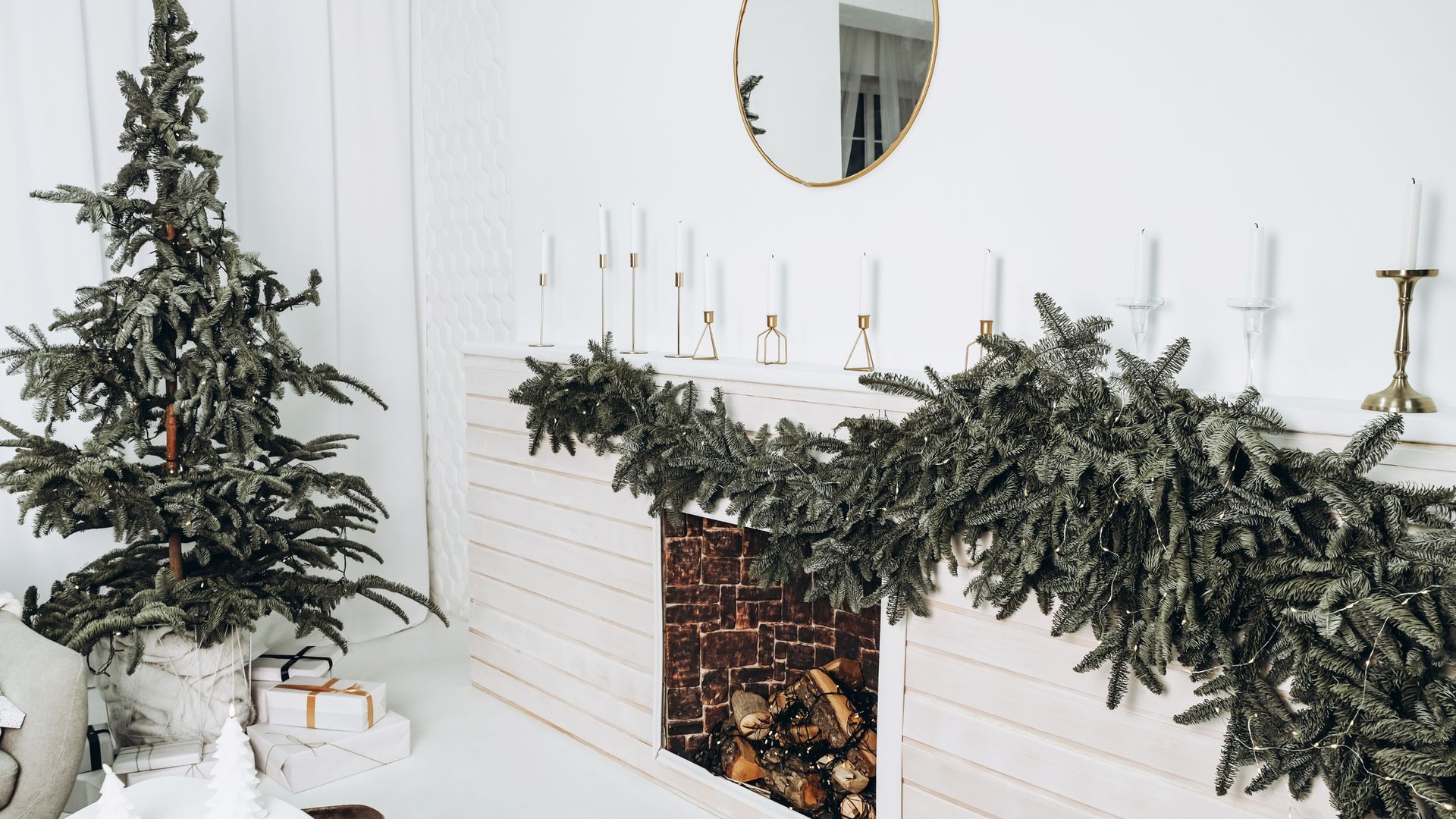 How to hang a garland in a small space | Real Homes