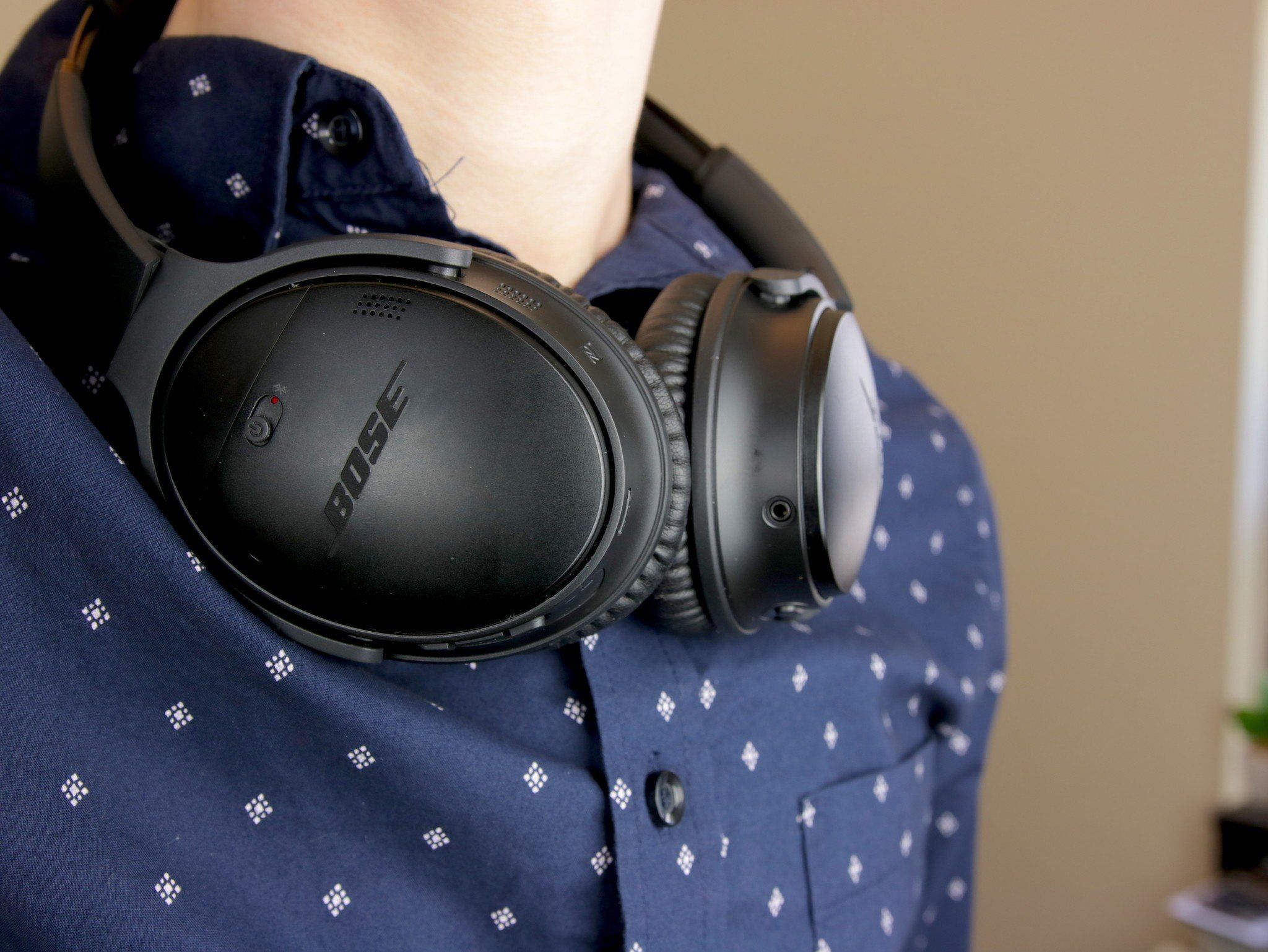 Should you buy the Bose QC35 refurbished and where should you buy them ...