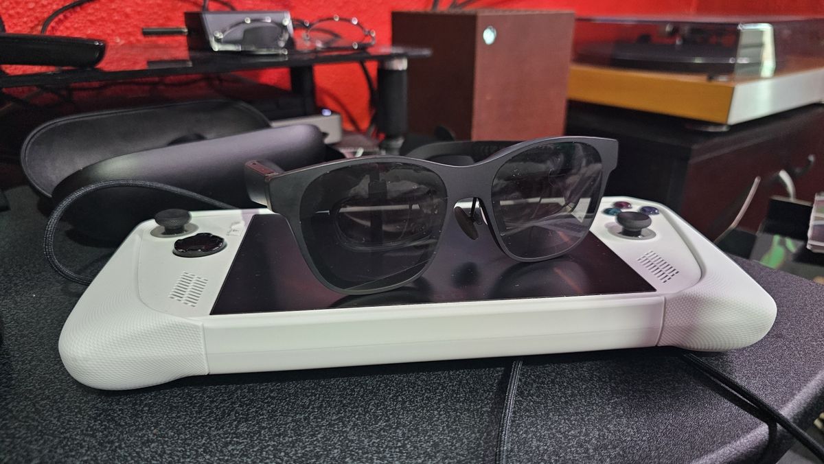 XREAL Air 2 Pro (2024) review: Leaving HoloLens in the dust, the sky's ...