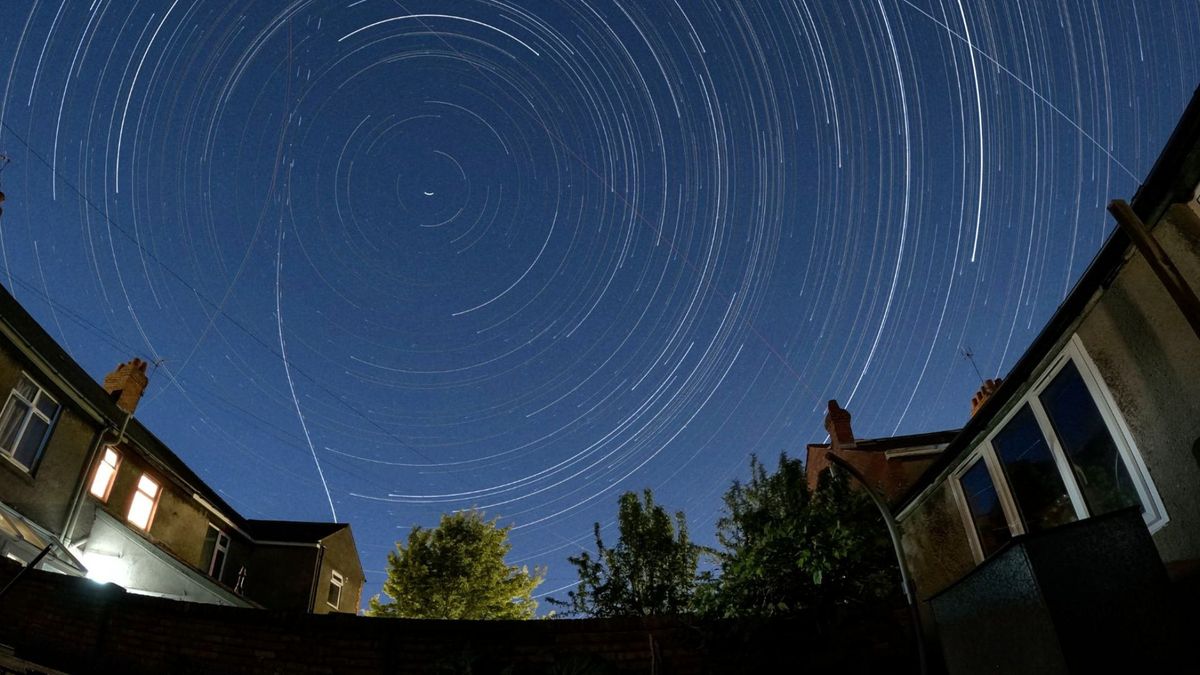 7 ways of photographing a star trail at home | Digital Camera World