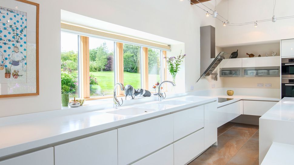 14 long kitchen ideas to make the most of awkward spaces | Homebuilding