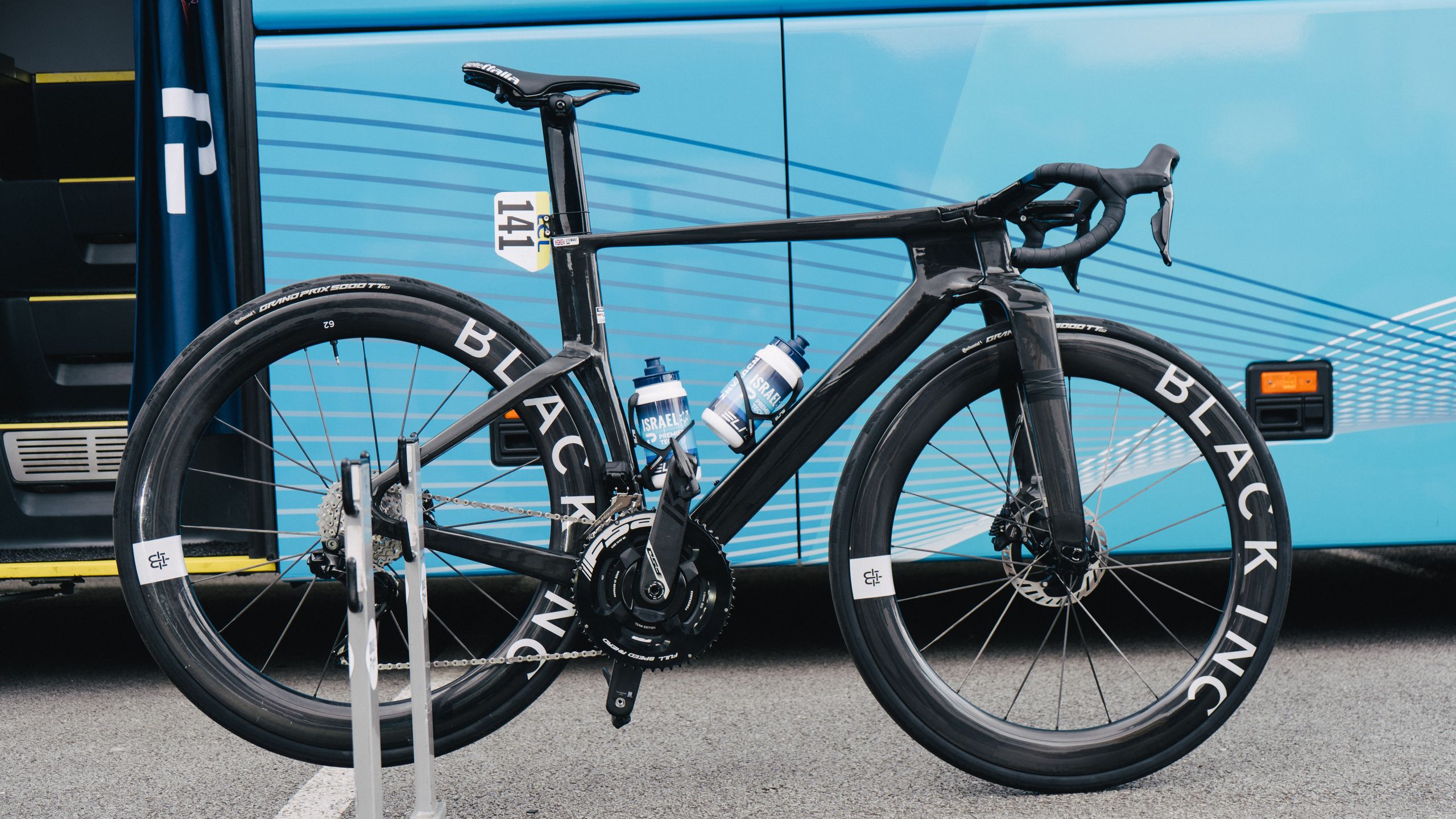Jake Stewart's insane Factor prototype bike: Up close and personal with ...