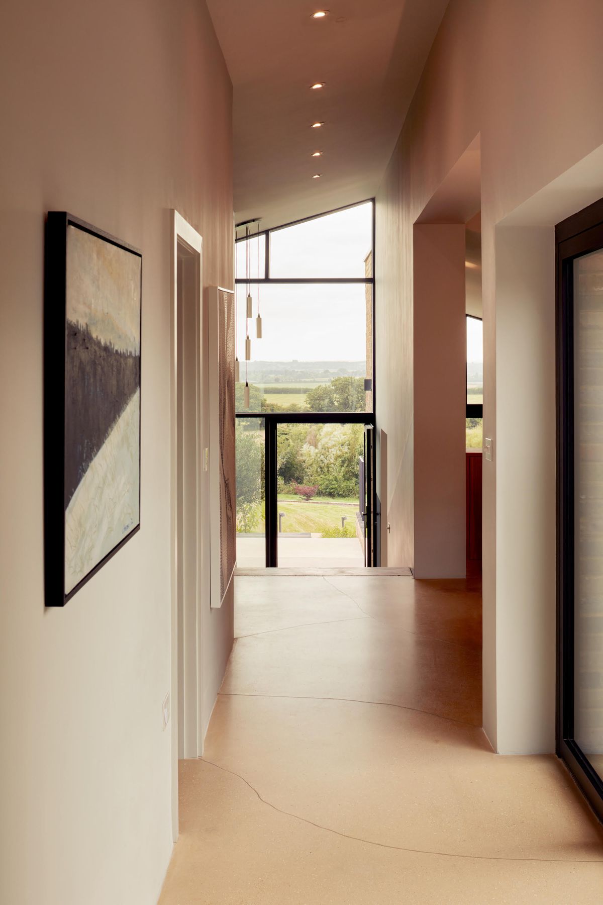 Modern hallway ideas by architects and interior designers | Homebuilding