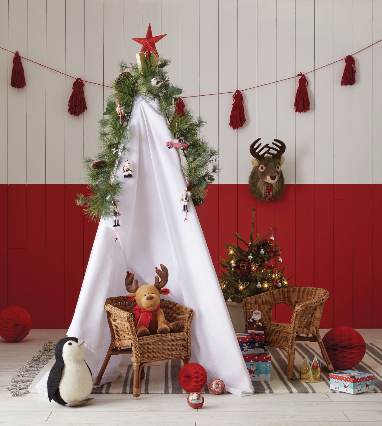 11 Christmas tree alternatives | Real Homes