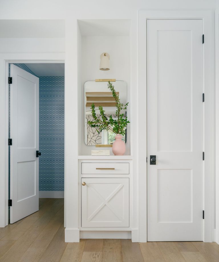 Interior designers share their favorite Benjamin Moore paint colors ...