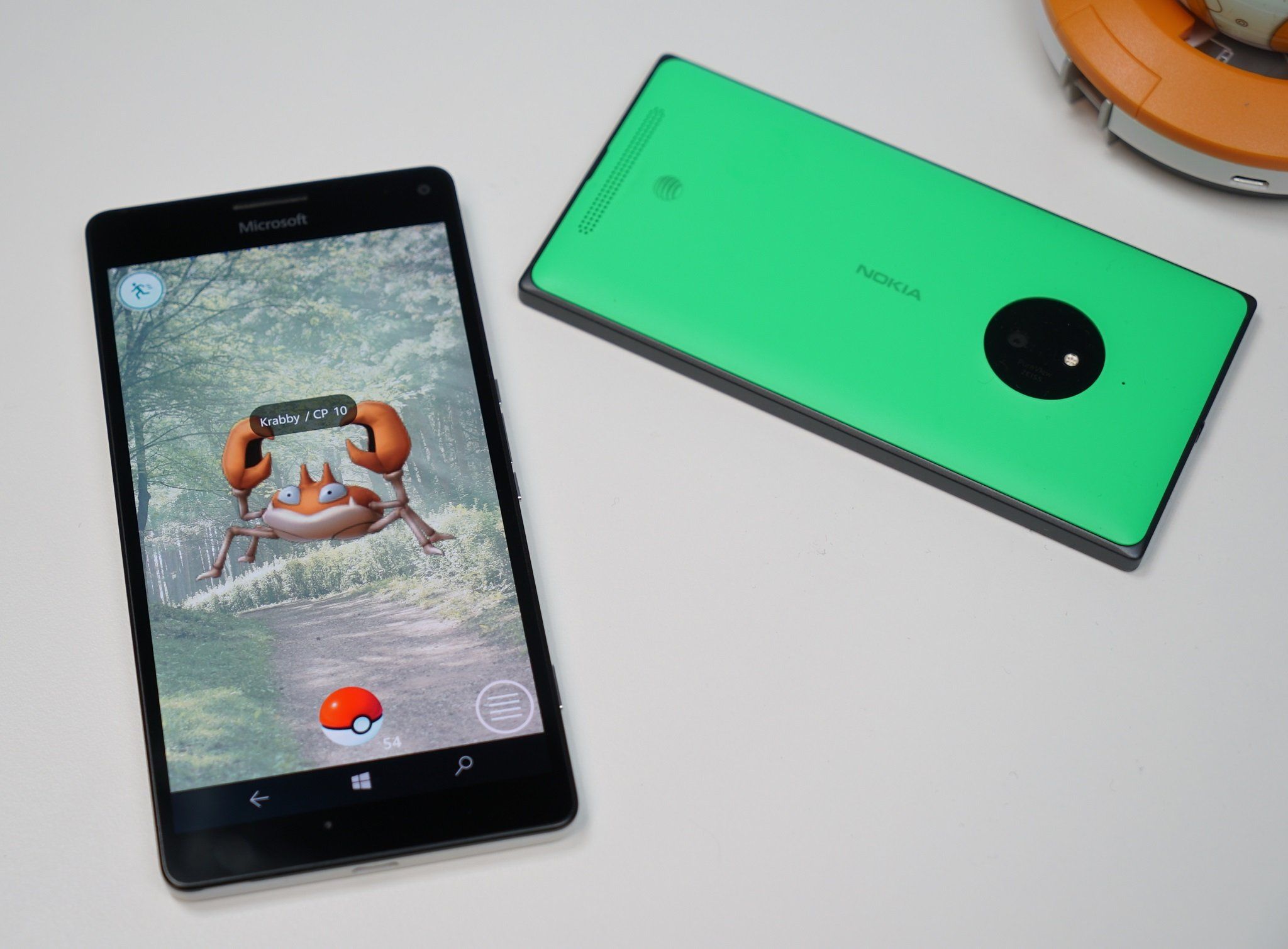 PoGo-UWP beta update for Windows 10 Mobile fixes floating PokeStops and ...