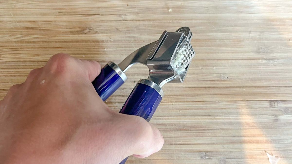 The best garlic presses in 2025: Tested and rated | Tom's Guide