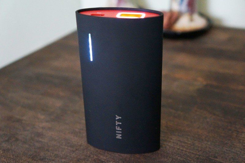 The NIFTY Mobile Charger is the smartest battery pack you'll ever buy ...